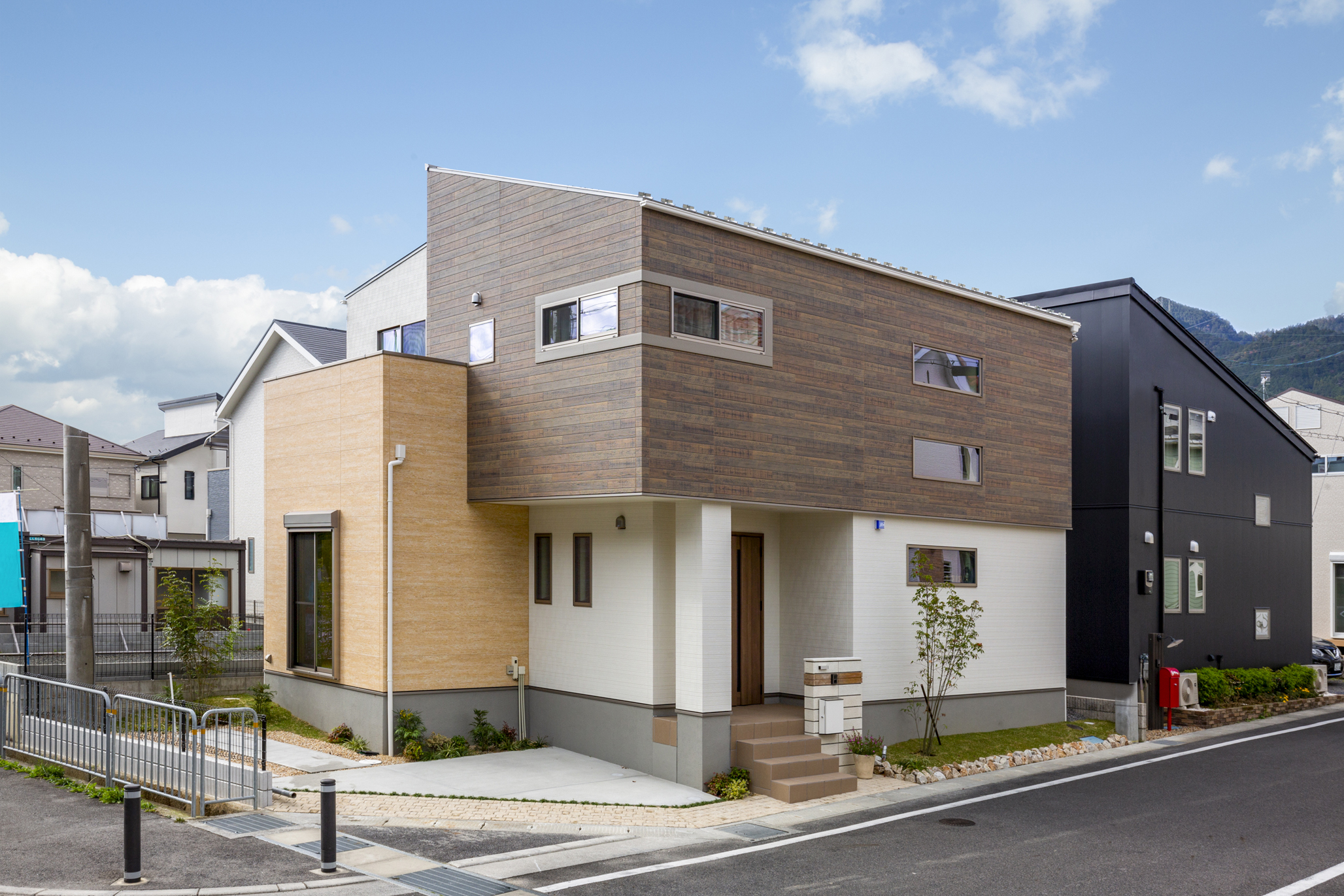 ค่าสำรวจผนังตกแต่ง KMEW พร้อมบริการติดตั้ง - SCG HOME Experience