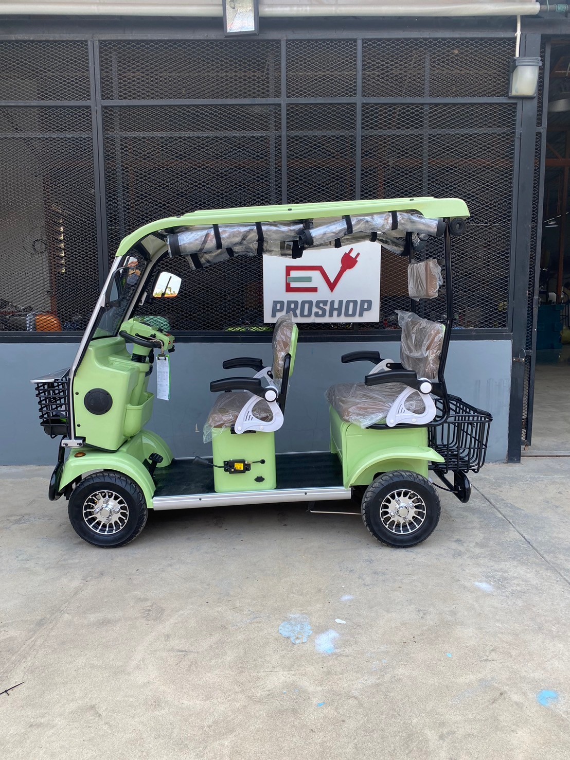 รถไฟฟ้า4ล้อ พร้อมหลังคา EV-04 ขนาด 4ที่นั่ง - อีวี โปรช็อป รถไฟฟ้า